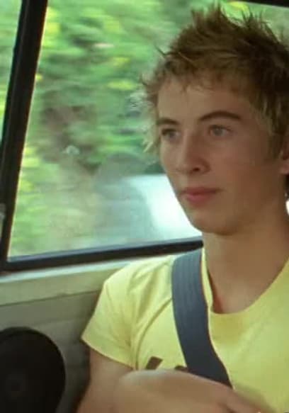 Watch Blue Water High S02:E11 - Episode 11 - Free TV Shows | Tubi