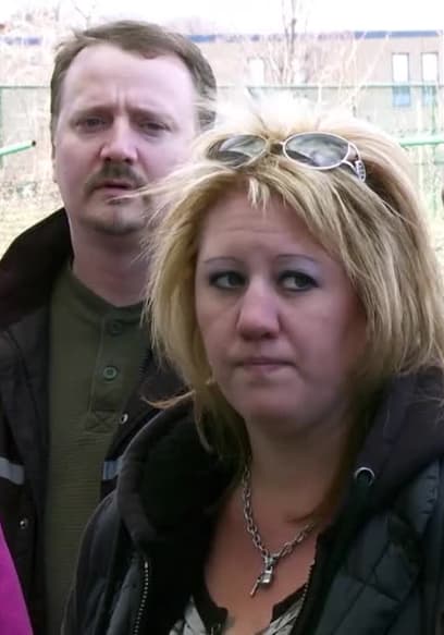 Watch Storage Hunters S01:E07 - Boston Bad Blood - Free TV Shows | Tubi