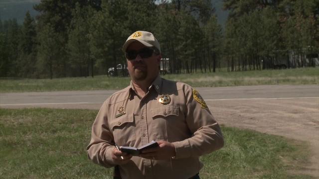 Watch Wardens S03:E03 - Paddlefish - Free TV Shows | Tubi