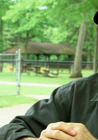 Watch UFO Hunters S02:E02 - UFO Emergency - Free TV Shows | Tubi