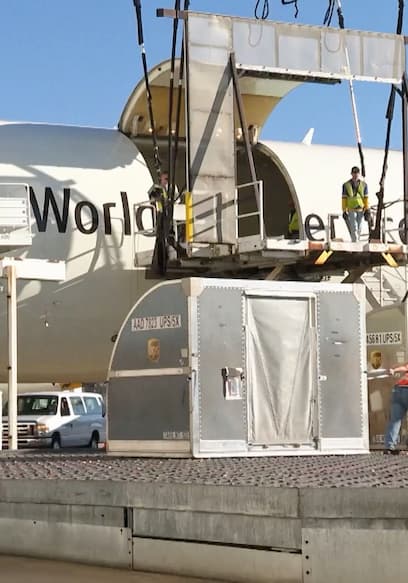 Watch Mega Shippers: Land, Air & Sea S02:E05 - UPS Worldport, Channel ...