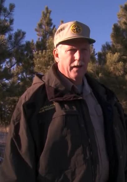 Watch Wardens S05:E05 - Warden's Instinct - Free TV Shows | Tubi