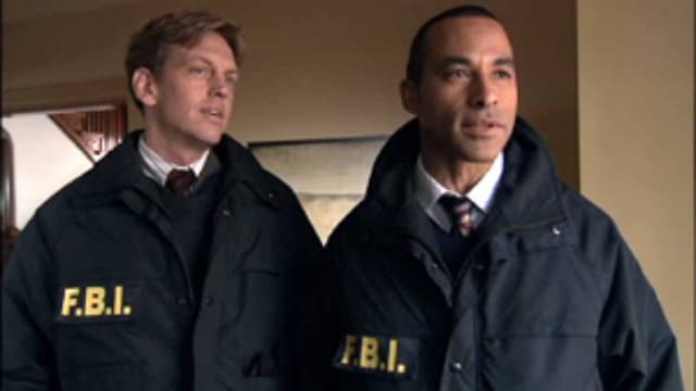 Watch Sue Thomas: F.B.Eye S03:E309 - The Bounty Hunter - Free TV Shows ...