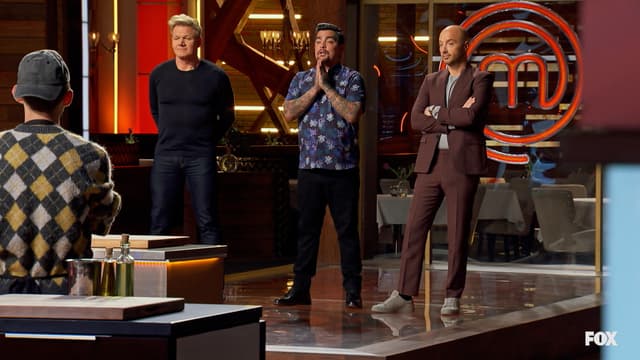 Watch MasterChef S10:E07 - Gordon Takes on a Tarte - Free TV Shows | Tubi