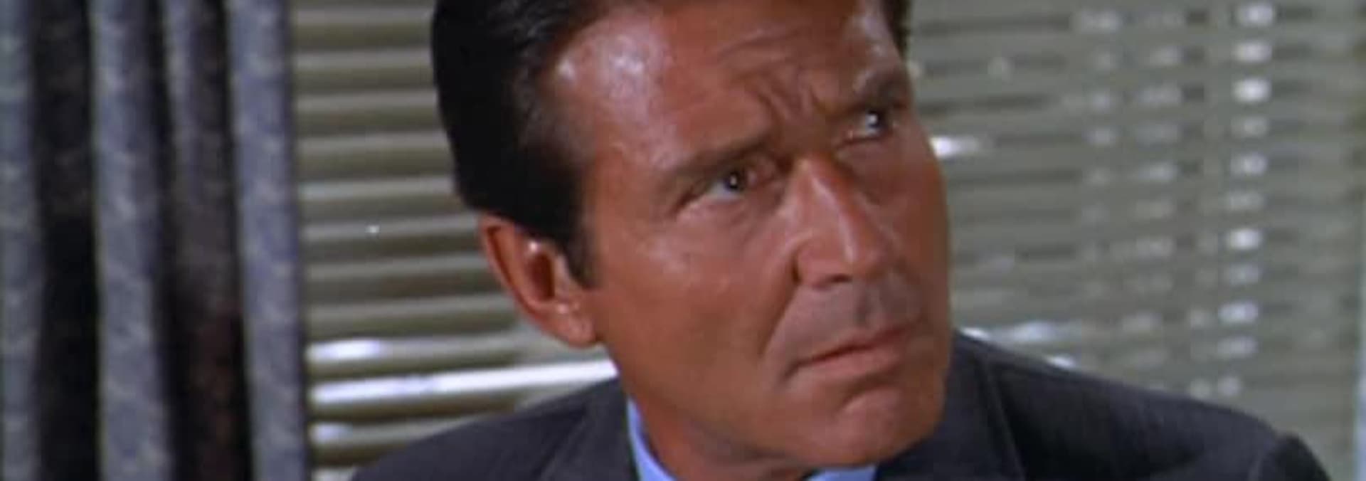 Watch The FBI S05:E12 - The Inside Man - Free TV Shows | Tubi