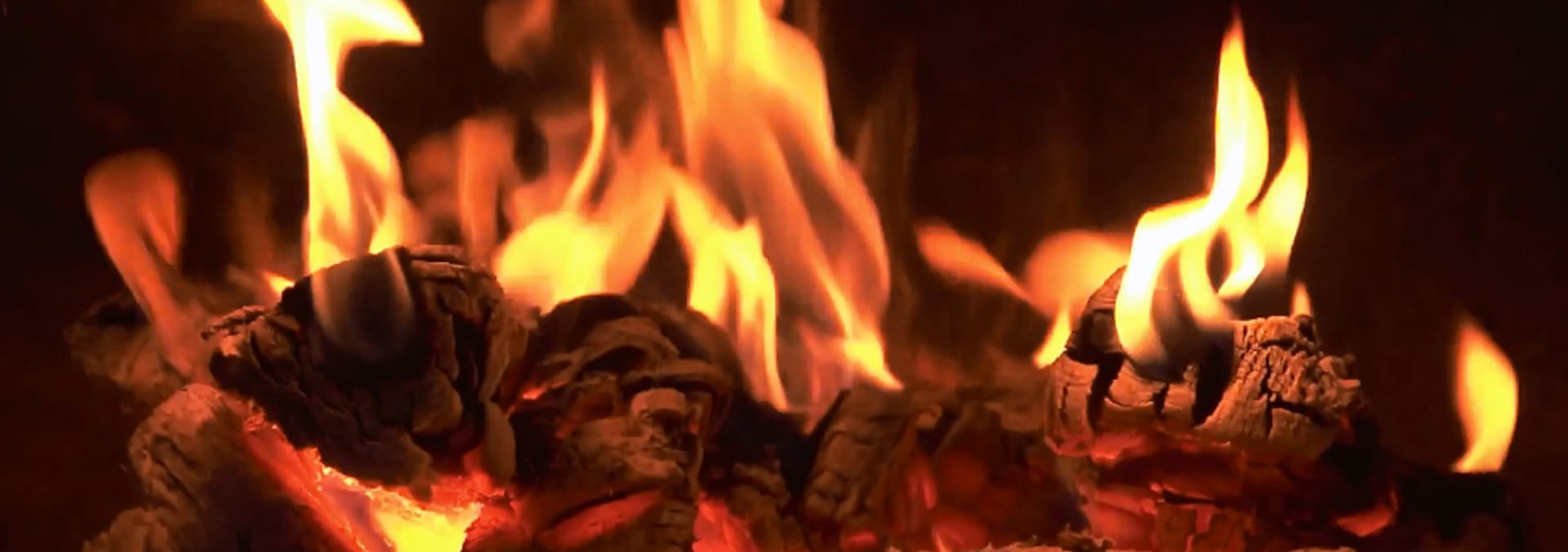 Watch Fireplace Lounge S01:E04 - Cozy Fireplace - Free TV Shows | Tubi