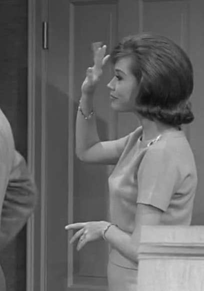 Watch The Dick Van Dyke Show S02:E27 - Racy Tracy Rattigan - Free TV ...