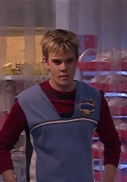 Watch Fries With That? S02:E11 - The Food Critic - Free TV Shows | Tubi