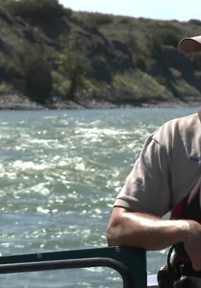 Watch Wardens S01:E08 - Boat Float - Free TV Shows | Tubi