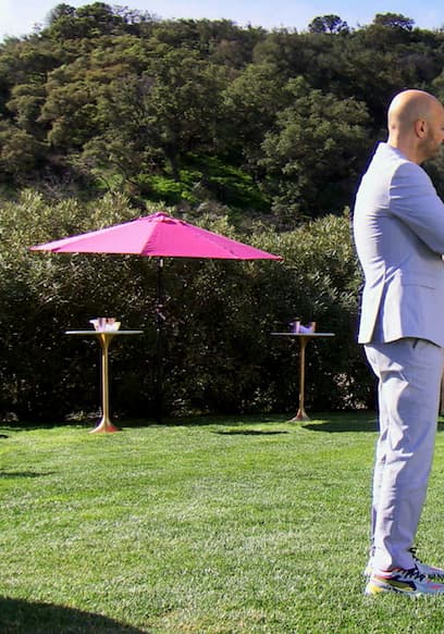 Watch MasterChef S10:E04 - 10th Season Pool Party! - Free TV Shows | Tubi