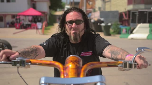 Watch Sturgis Raw S01:E03 - Bikes and Burnouts - Free TV Shows | Tubi