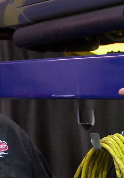 Watch Counting Cars S05:E07 - Swap Meet Mayhem - Free TV Shows | Tubi