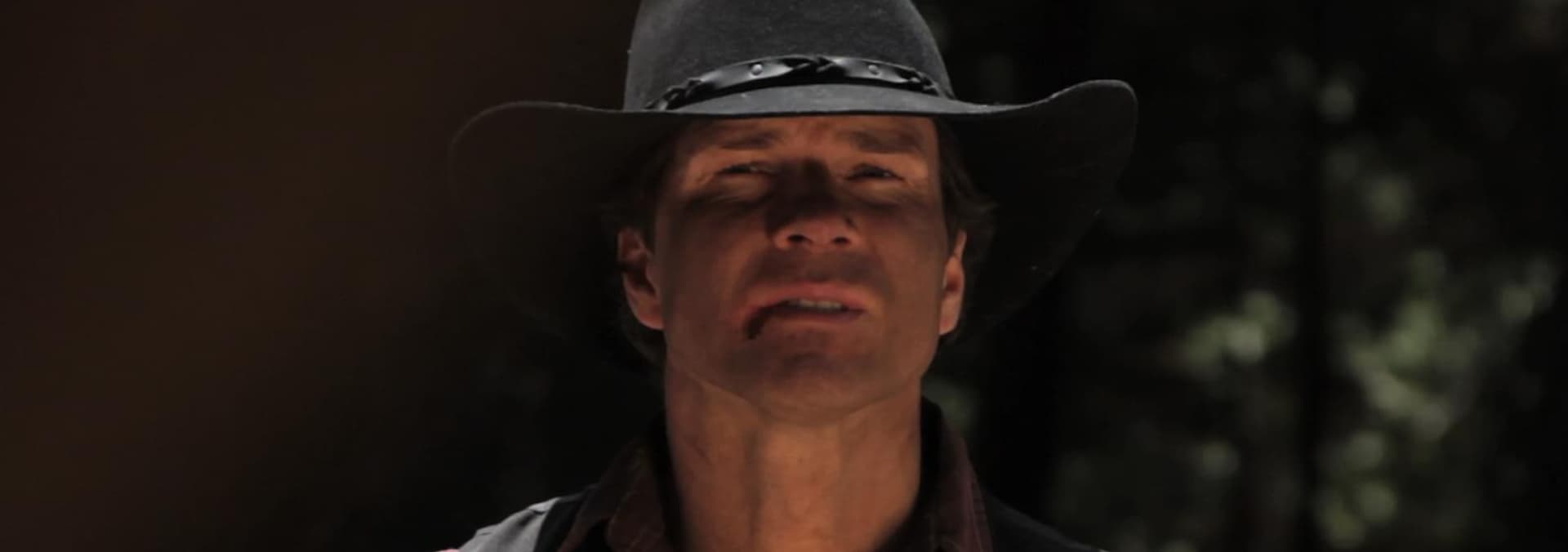 Watch Alien Showdown (2013) - Free Movies | Tubi