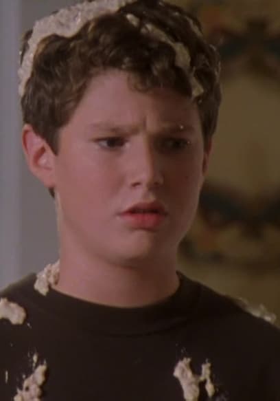 Watch 100 Deeds for Eddie McDowd S01:E18 - Big Dog - Free TV Shows | Tubi