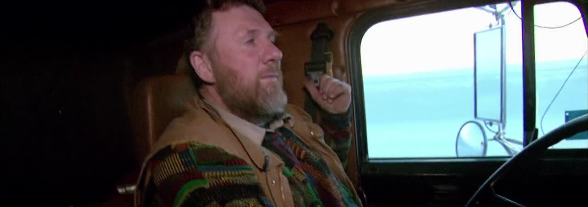 Watch Ice Road Truckers S01:E08 - Into the Whiteout - Free TV Shows | Tubi
