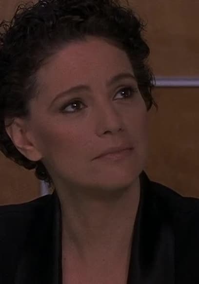 Watch La Femme Nikita S03:E14 - Hand to Hand - Free TV Shows | Tubi