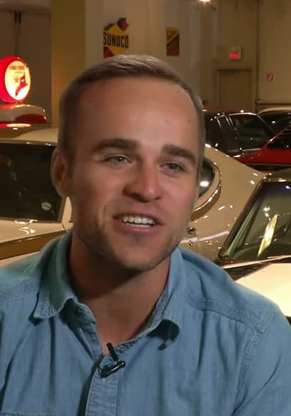 Watch Legendary Motorcar S05:E08 - The Whole Ford GT Family at the ...