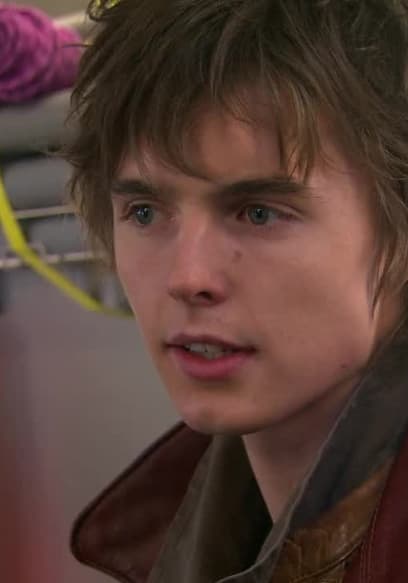 Watch Grand Star S01:E04 - Chapter IV - Free TV Shows | Tubi