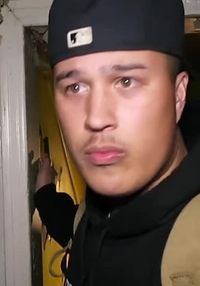 Watch Real Hauntings: The Dybbuk Box S02:E01 - Lomar Mendz (Part 2 ...