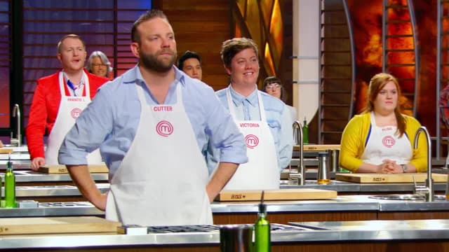 Watch MasterChef S05:E06 - Top 16 Compete - Free TV Shows | Tubi