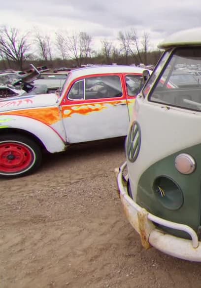 Watch Fast N' Loud S07:E01 - The Shorty Short VW Bus - Free TV Shows | Tubi