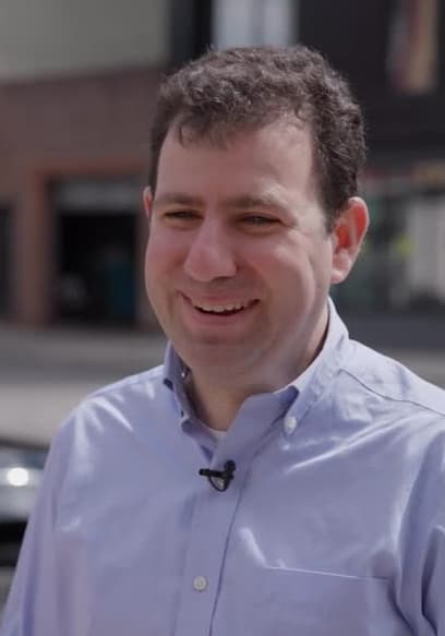 Watch NYC Revealed S02:E09 - Roads - Free TV Shows | Tubi