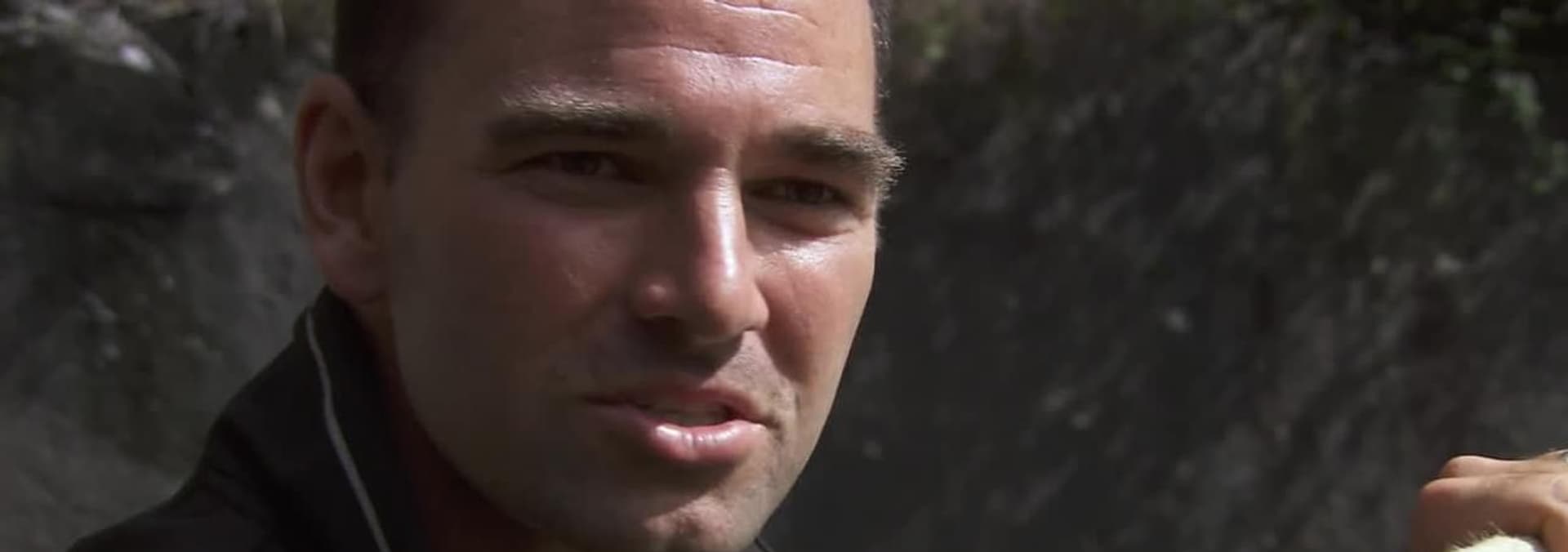 Watch Bear Grylls: Survival School S01:E08 - Episode 8 - Free TV Shows | Tubi