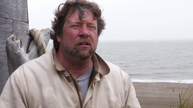 Watch Gold Fever S03e03 Kia Under The Bering Sea Free Tv Shows Tubi