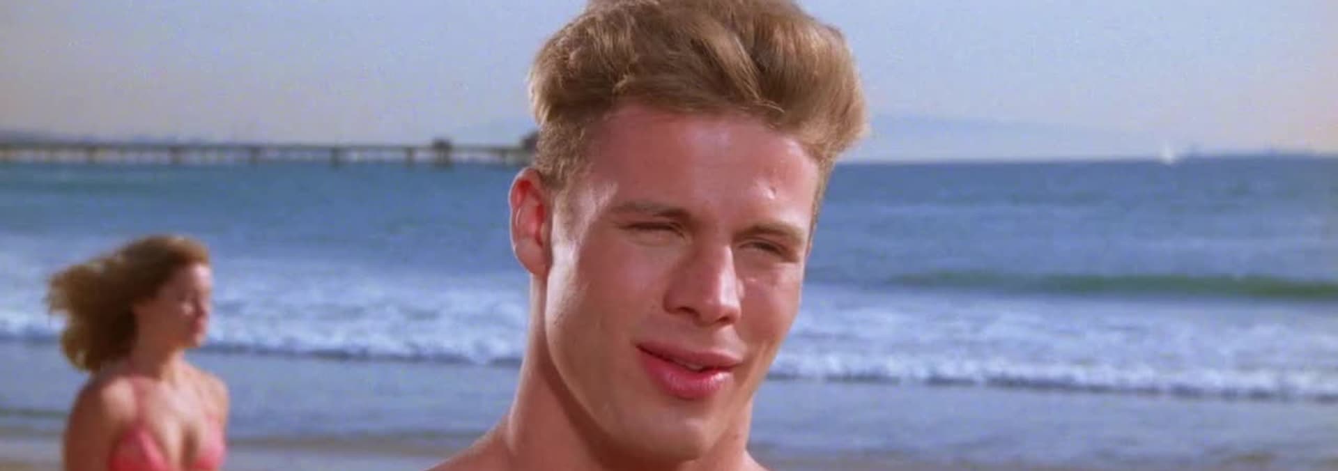 Watch Baywatch S03:E21 - Kicks - Free TV Shows | Tubi