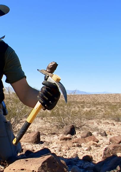 Watch Meteorite Men S03:E07 - Mojave - Free TV Shows | Tubi