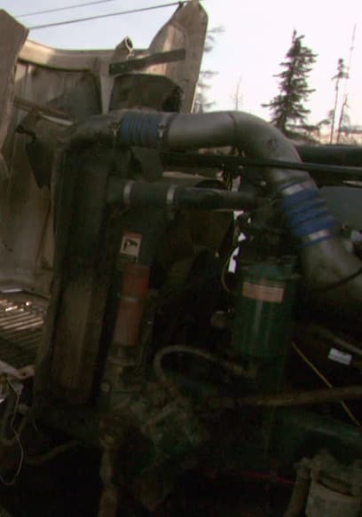 Watch Ice Road Truckers S01:E12 - Off the Ice - Free TV Shows | Tubi