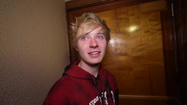 Watch Sam and Colby S03:E06 - Robert the Doll - Free TV Shows | Tubi