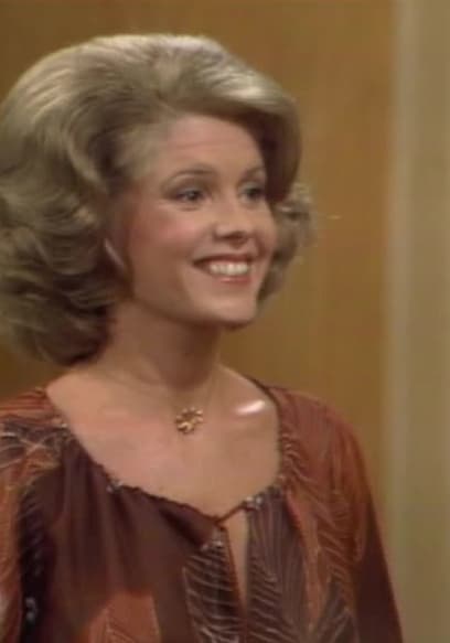 Watch One Day at a Time S03:E310 - The Second Mrs. C - Free TV Shows | Tubi