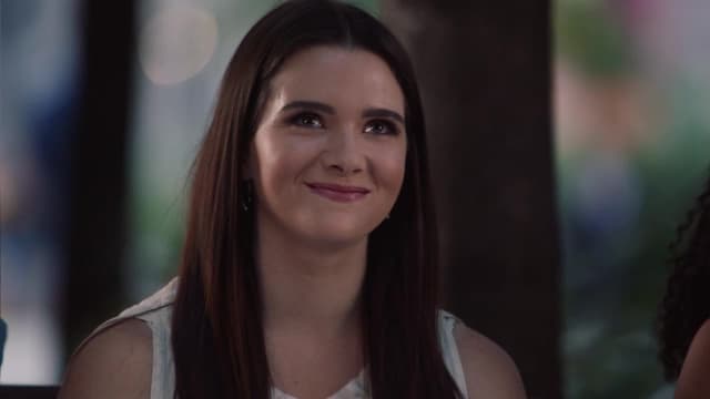 Watch The Bold Type S01:E03 - The Woman Behind the Clothes - Free TV ...