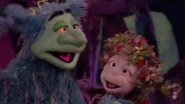 Watch Groundling Marsh S01:E42 - Jingle Bellies - Free TV Shows | Tubi