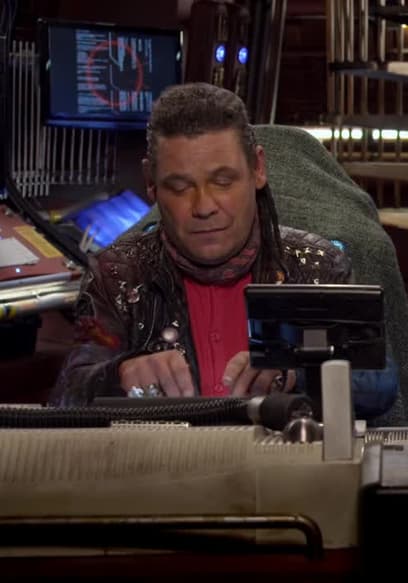 Watch Red Dwarf S10:E05 - Dear Dave - Free TV Shows | Tubi