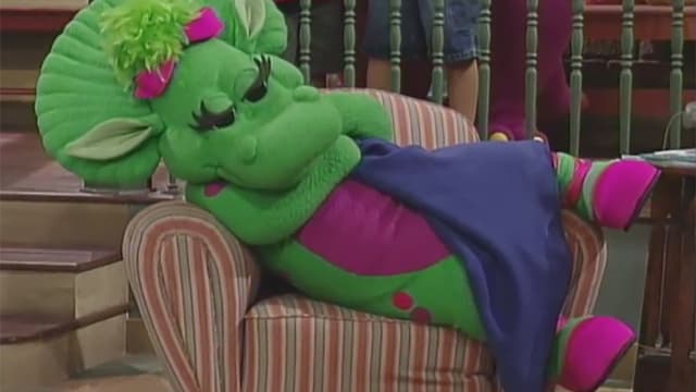 Watch Barney & Friends S07:E715 - Three Lines, Three Corners - Free TV ...