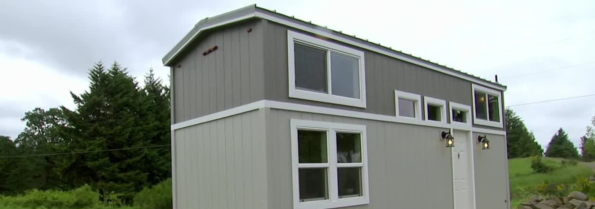 Watch Tiny House Hunters S04:E28 - Food Scientist Goes Tiny - Free TV ...