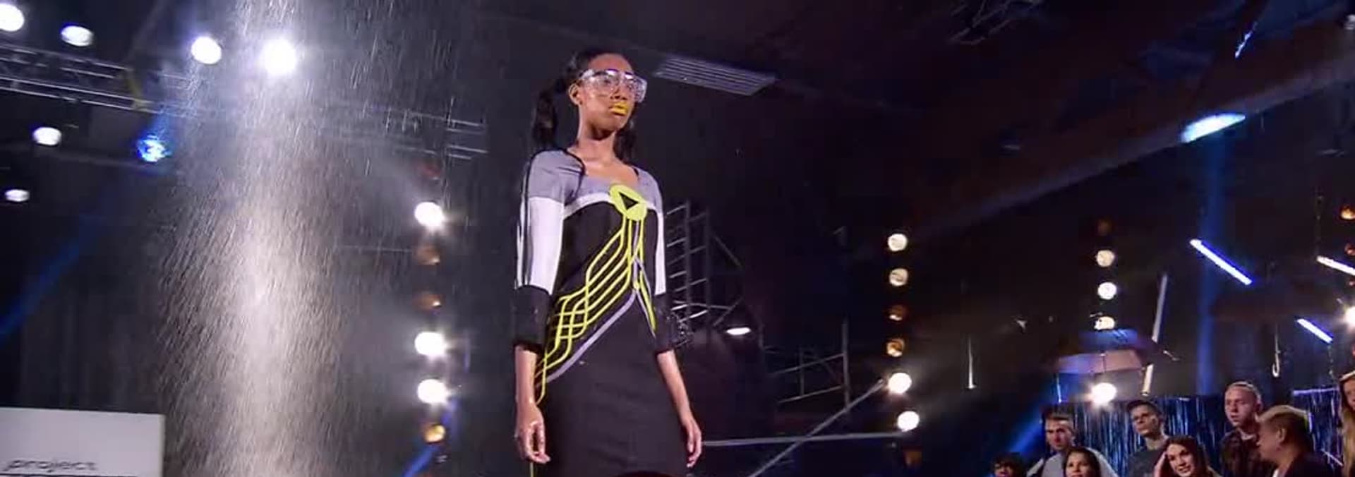 Watch Project Runway S13:E09 - The Rainway - Free TV Shows | Tubi
