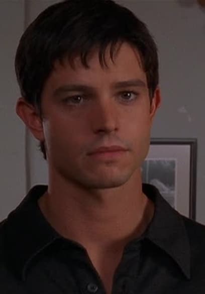 Watch Roswell S01:E07 - River Dog - Free TV Shows | Tubi