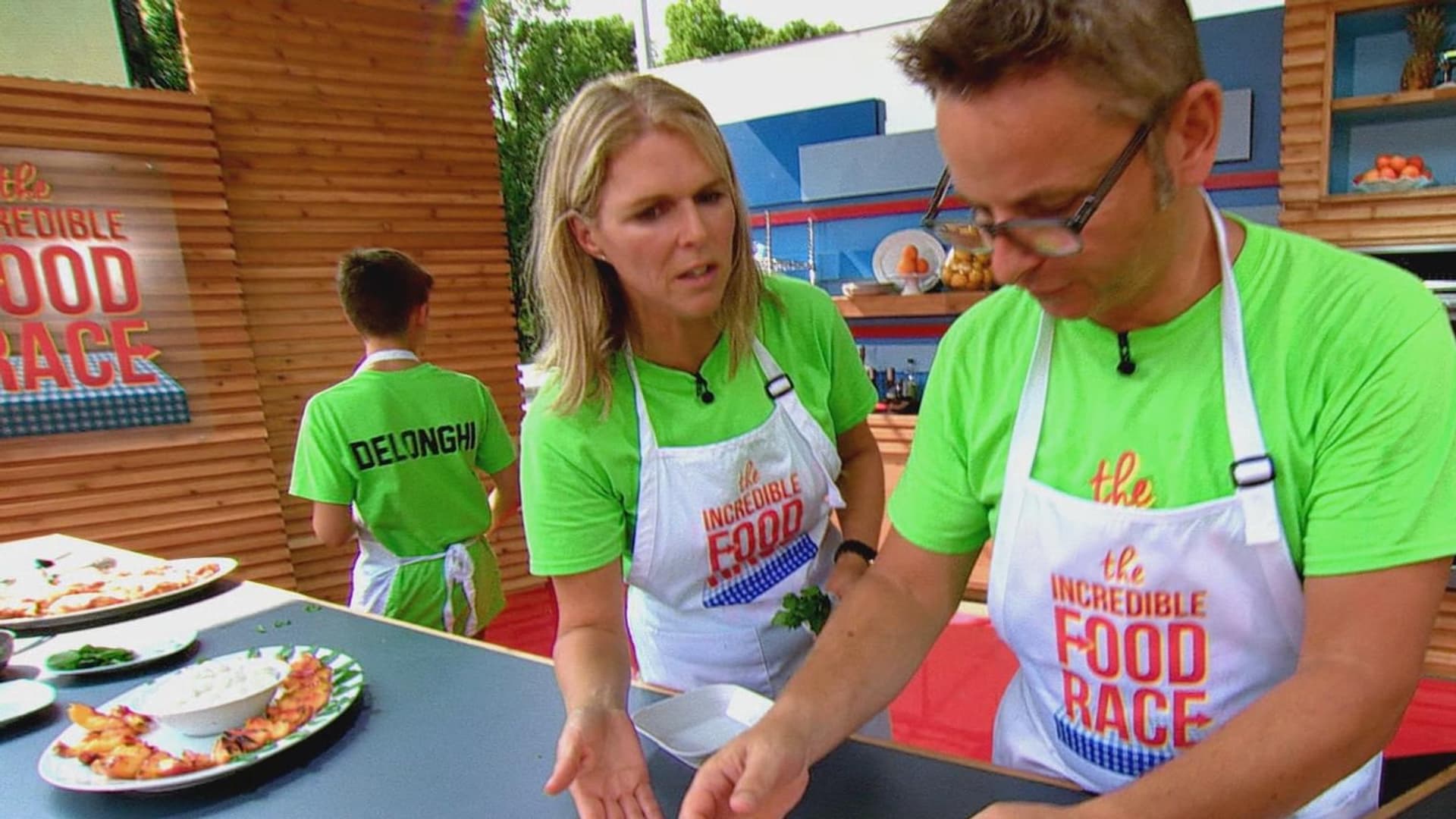 Watch The Incredible Food Race - Free TV Shows | Tubi