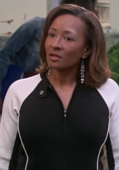 Watch Wanda at Large S02:E08 - Back to the Club - Free TV Shows | Tubi