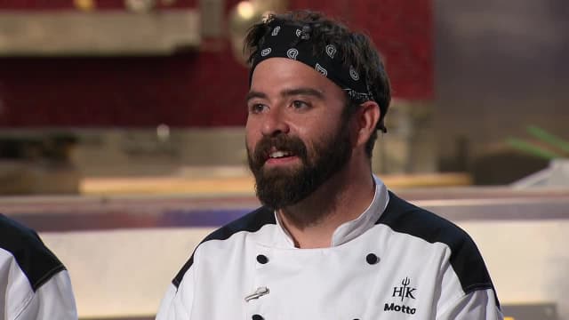 Watch Hell's Kitchen S18:E14 - What's Your Motto? - Free TV Shows | Tubi