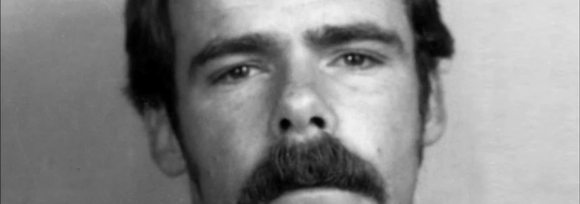 Watch Mobsters S04:E01 - Mad Dog Sullivan - Free TV Shows | Tubi