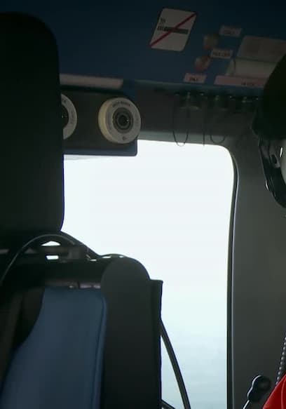 Watch Helicopter ER S01:E23 - Episode 23 - Free TV Shows | Tubi