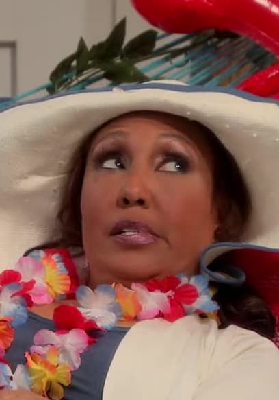 Watch Are We There Yet? S03:E01 - The Staycation Episode - Free TV ...