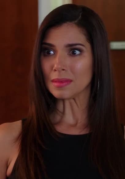 Watch Devious Maids S03:E09 - Bad Girl - Free TV Shows | Tubi