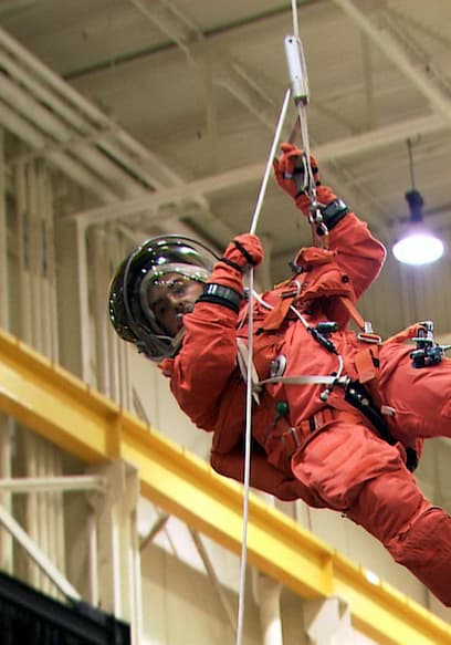 Watch Mars Rising S01:E04 - The Human Factor - Free TV Shows | Tubi