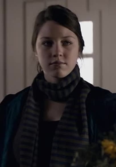 Watch The Wild Roses S01:E11 - Hunters and Gatherers - Free TV Shows | Tubi