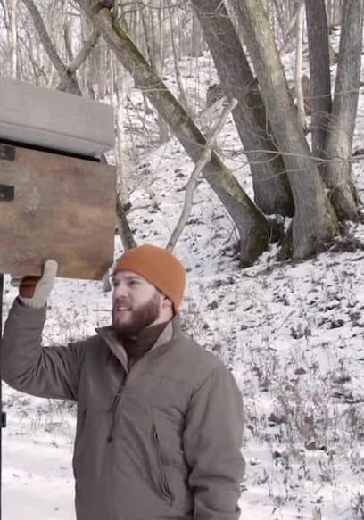 Watch Extreme RVs S05:E12 - On the Road Again - Free TV Shows | Tubi